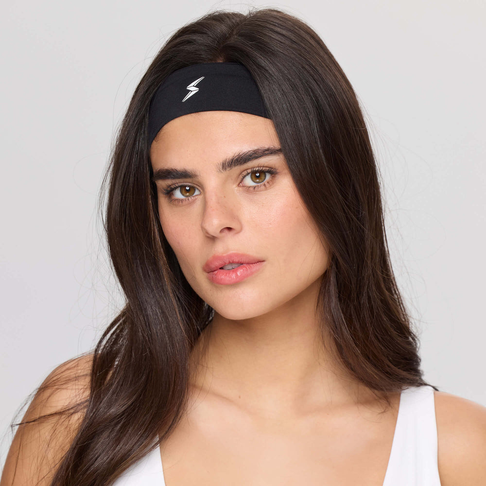 strongful - חנות בגדי ספורט סטרונגפול, טייץ, אוברול | Foot Locker